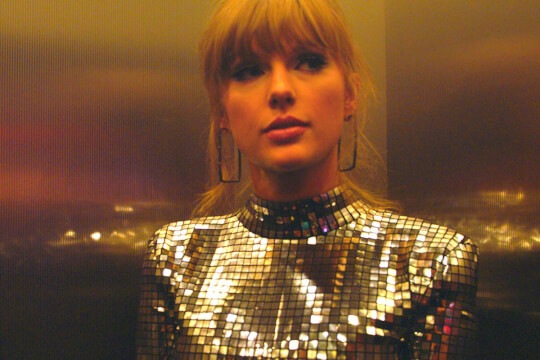 5 Iconic Taylor Swift Moments - AfterBuzz TV