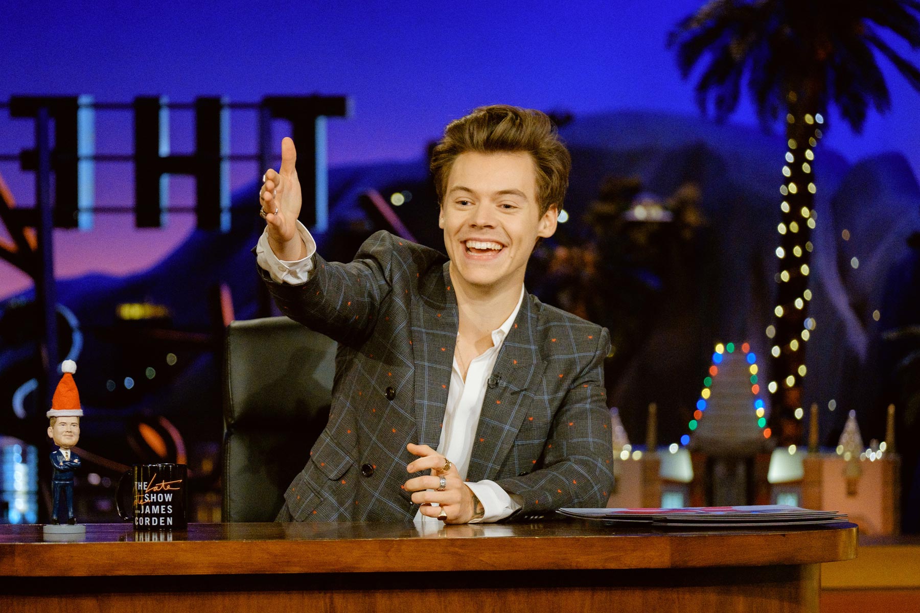 Five Of The Most Iconic Awards Harry Styles Has Won! - AfterBuzz TV