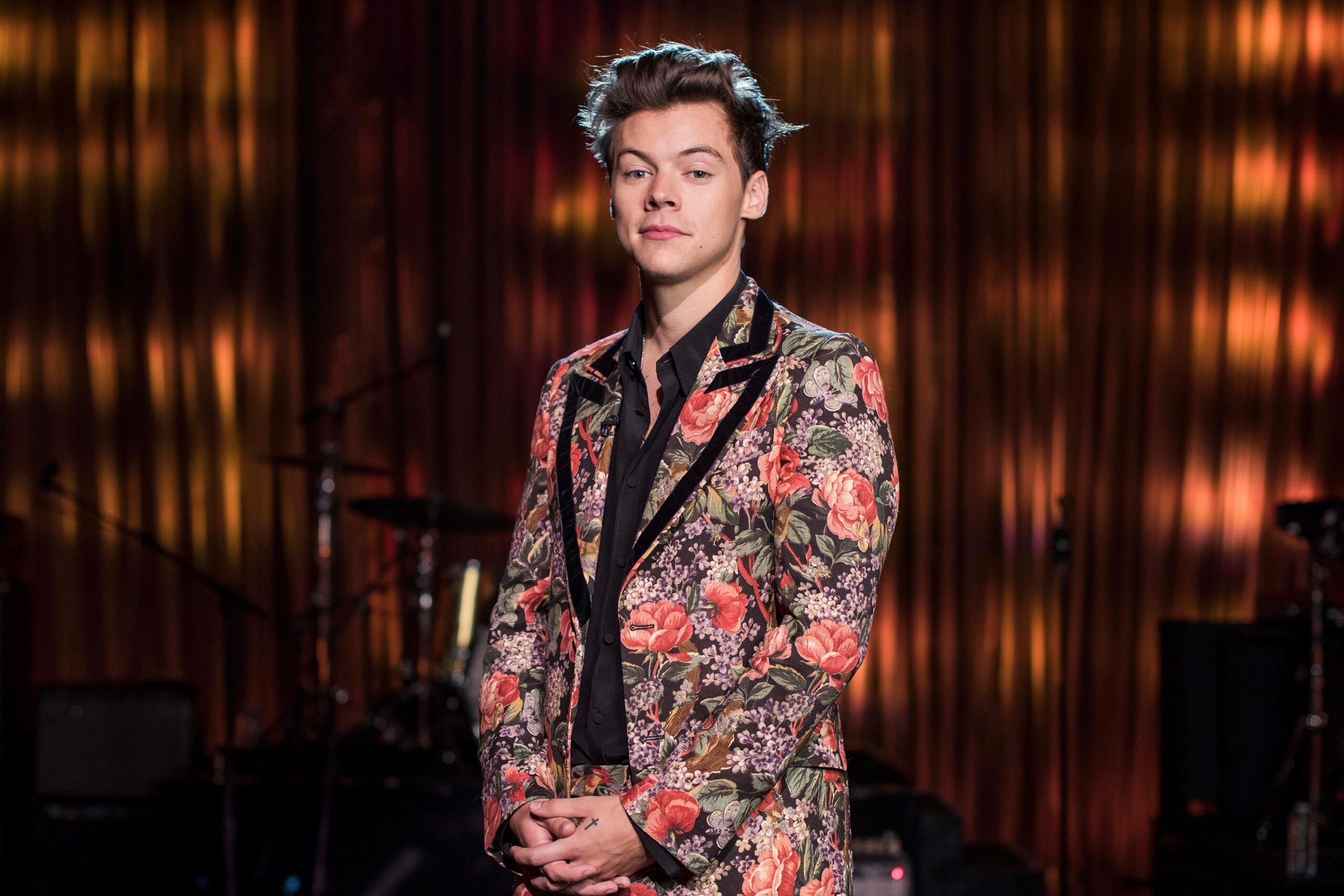 7 Iconic Harry Styles Moments! - AfterBuzz TV