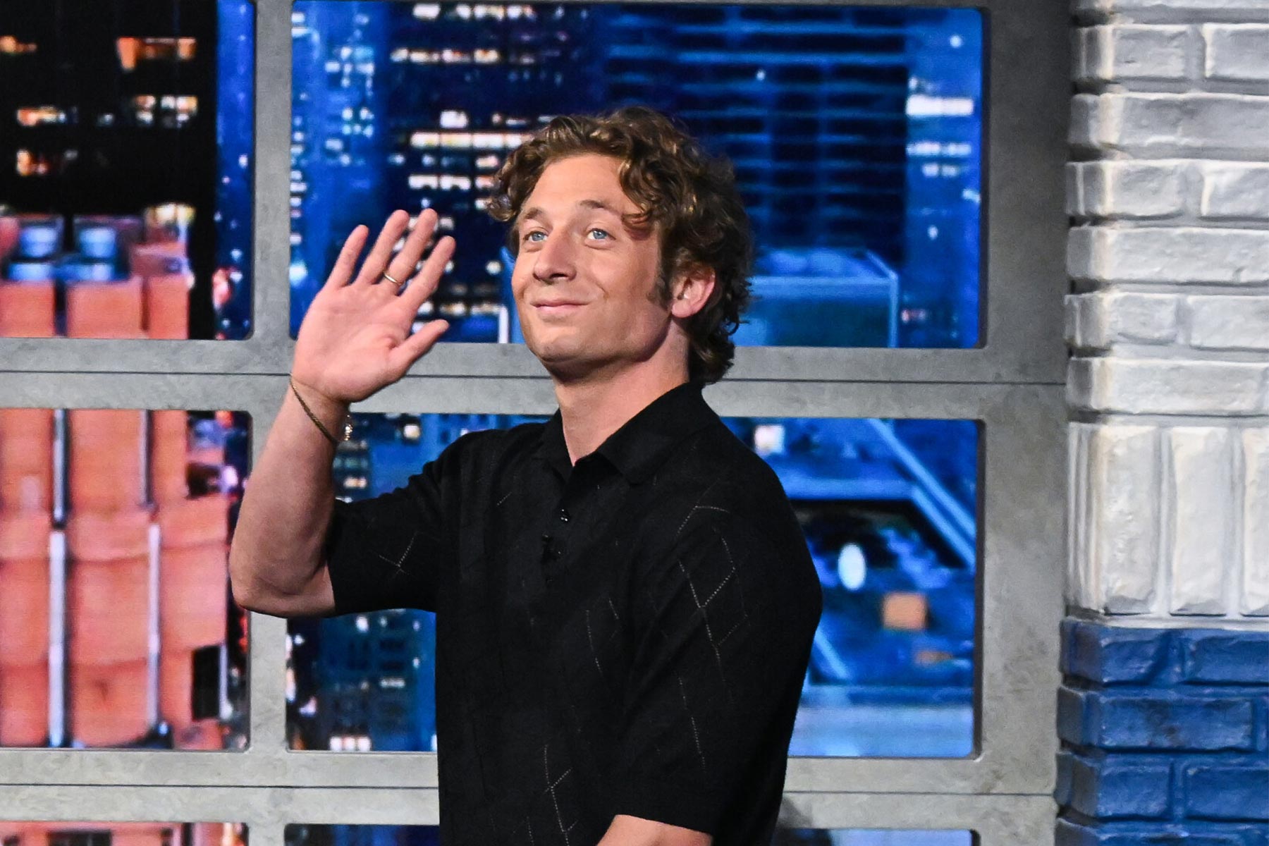 10 Jeremy Allen White Moments That Made Us Love Him - AfterBuzz TV
