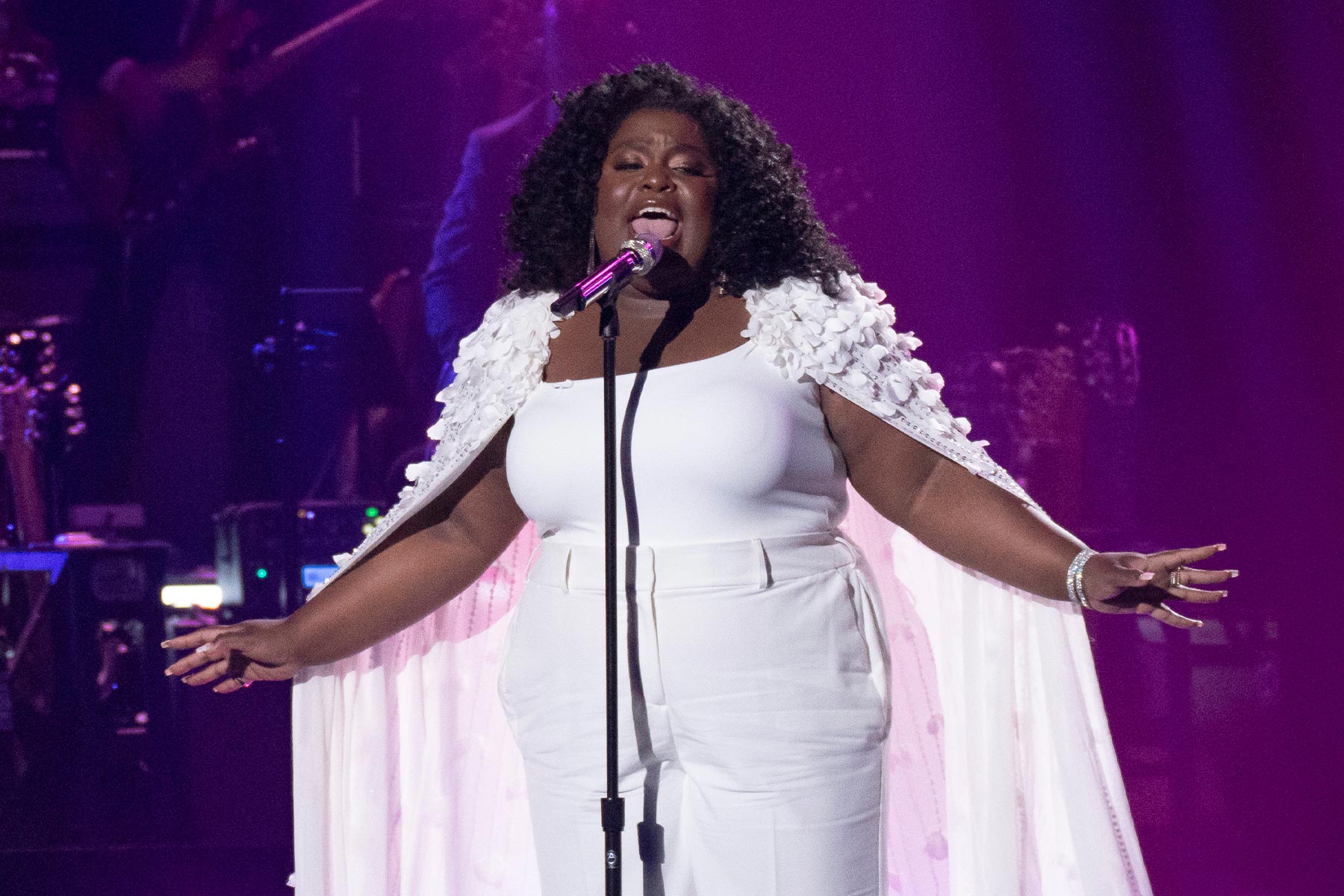 American Idol Reveals Top 20 and Sends 4 Contestants Home - AfterBuzz TV