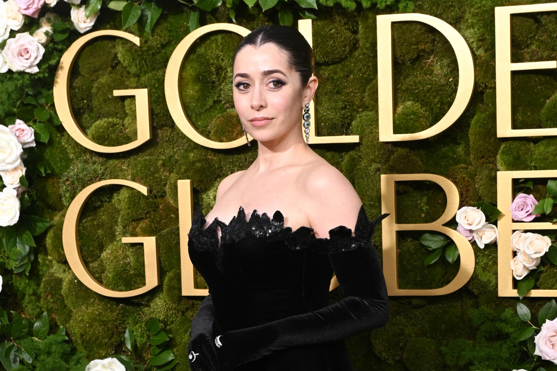 Cristin Milioti Demands Justice for Made for Love - AfterBuzz TV